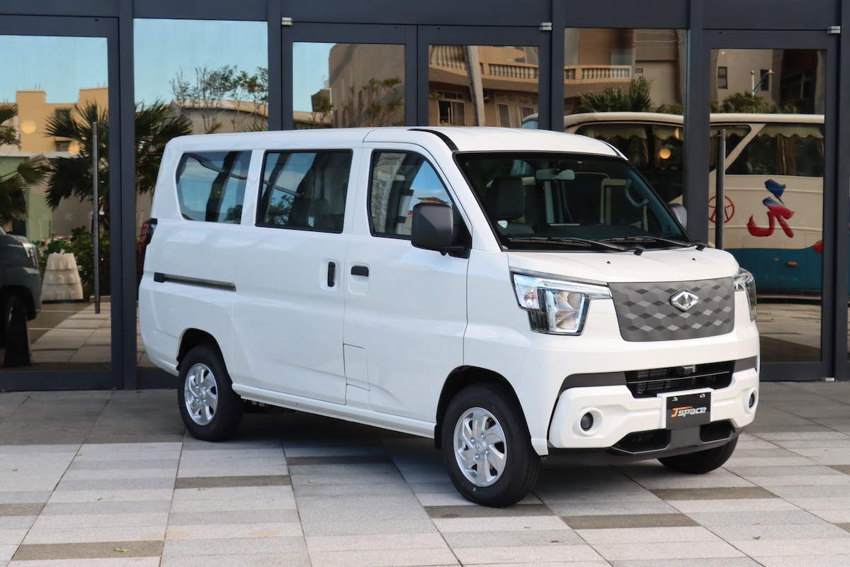 廂車55萬起、貨車53萬起，全新中華自主研發 CMC JSPACE 正式在台發表！ - CarStuff 人車事